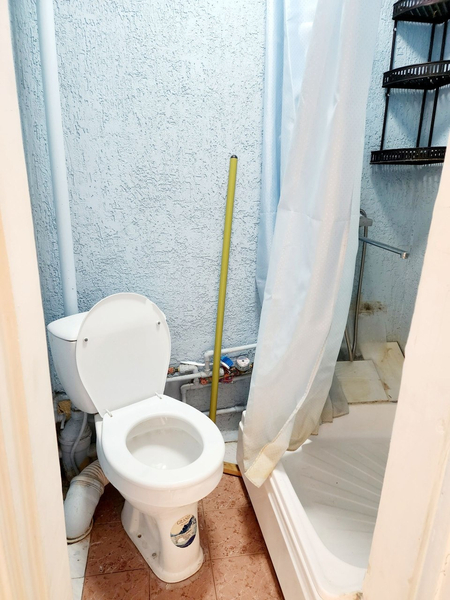 Продажа Срочно Чиланзар 2 кирпич 1/4/4 Аллея Гагарина!