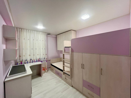 Сдается 3х ком. квартира, ор-р: м.Косманавты, 75м2