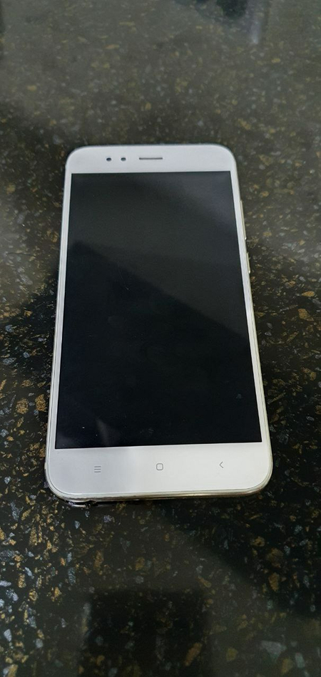 Telefon sotiladi