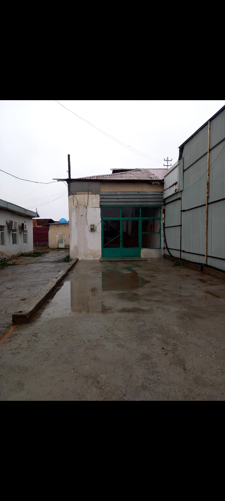 Eski shaxard M37 trassada zdanya ijaraga beriladi