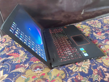 ASUS rog strix gl553ve игровой ноутбук