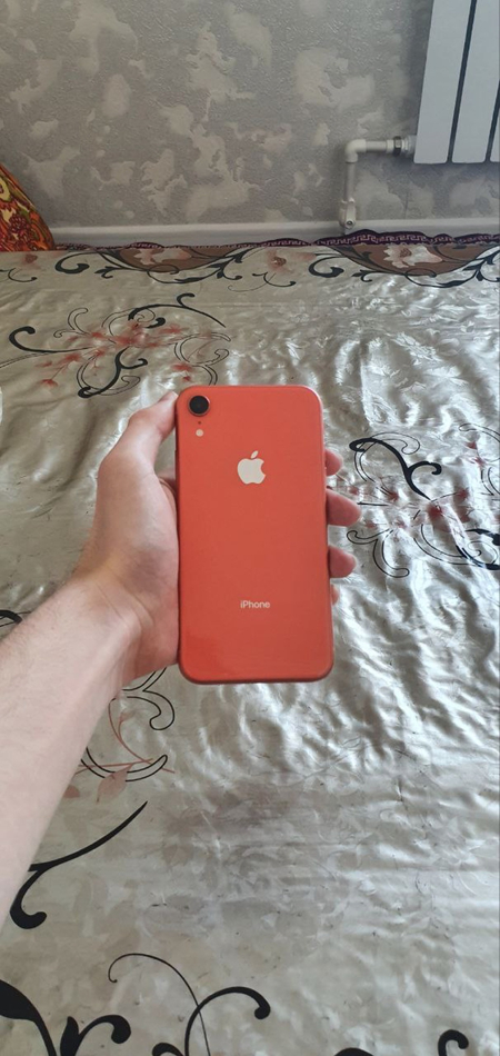 Продаётся айфон Xr