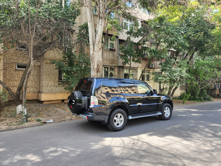 Mitsubishi PAJERO
