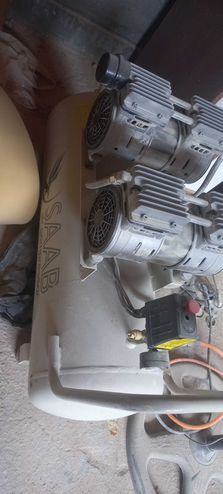 Продам компрессор saab 70l