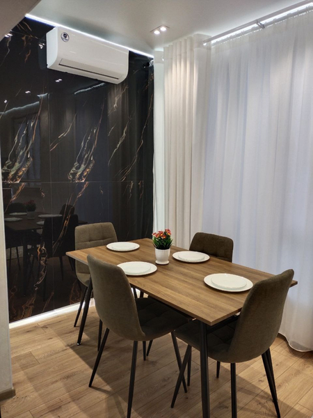 Продаётся Чиланзар 4 2в3 3 этаж. Кирпич. Б 2*6.