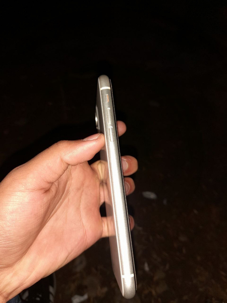 Iphone 11 64 gb 76 emkost