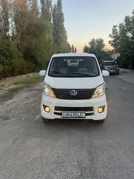 Changan dubl kabina