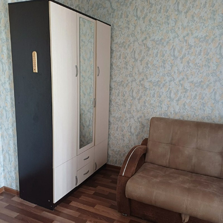 Тансыкбой бетонка Олмазор район 2 хонали аренда