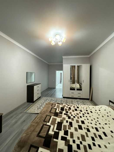 Навои • Панорама • 3-комн • 100 м² • этаж 4/4 • [РД:008]
