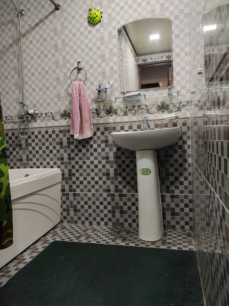 nazarbek uy sotiladi
