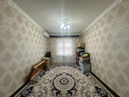 Юнусабад 19кв  1а2/5/5 Общ пл40м² Балкон 2*3м²