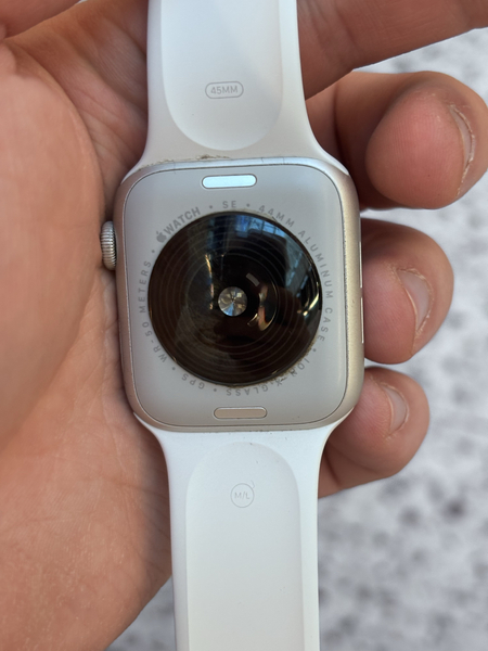 Apple Watch SE 2023