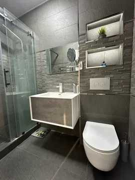 Продается квартира на ЖК Солярис 3/9*10*10 + автопарковка