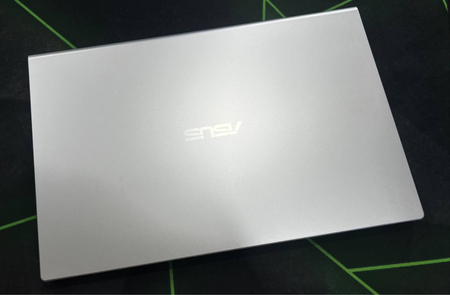 Asus holati ideal juda kam ishlagan