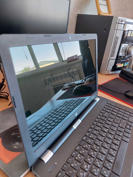 Ноутбук HP I3-6006U / 8гб DDR4 / 256GB SSD+1TB HDD