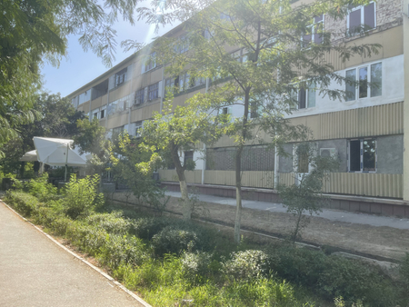 2mkr joylashgan 1etaj pod ofis uy sotiladi
