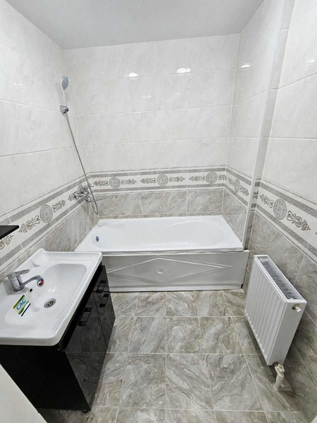 3 xonali 95m² 6-qavat.
8 qavatli yangi gʻishtli, LIFTLI dom.