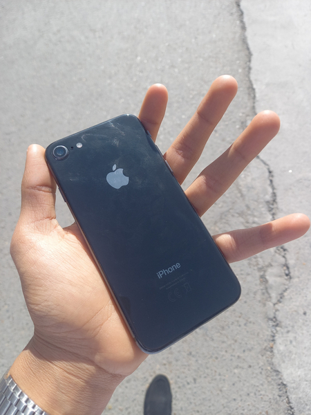 IPhone 8 ru/a 64gb