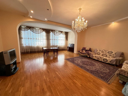 Продается 211м² ул.Чехова 3/4/4 ор-р Bon