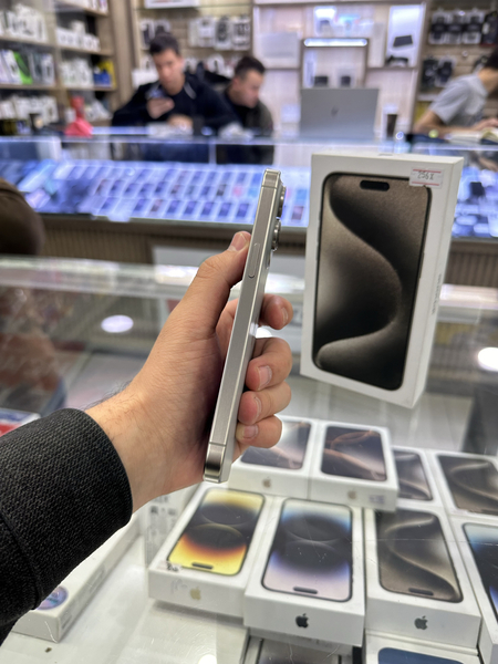 iphone 15pro Max 100% yomks