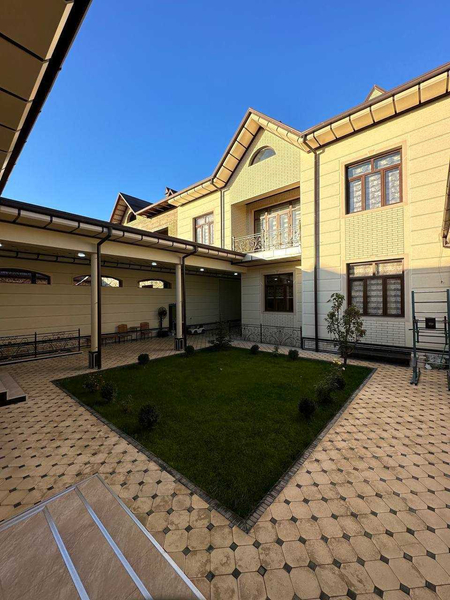 Продается Евро дом Ориентир: Улица Зенит  400м2