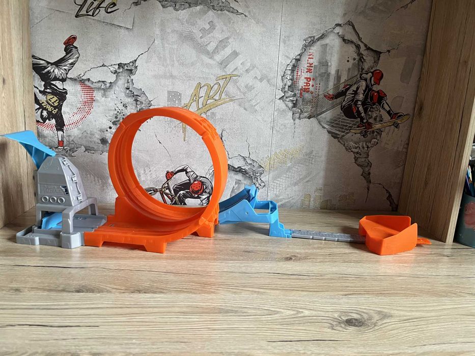 Mattel Hot Wheels  трек