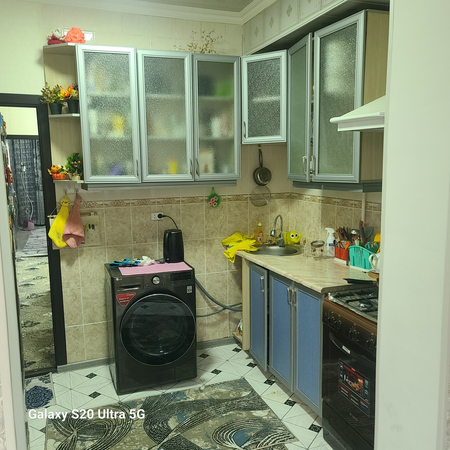 Продаётся 3 комн.квартира в 10м/не  напротив Карвон базара