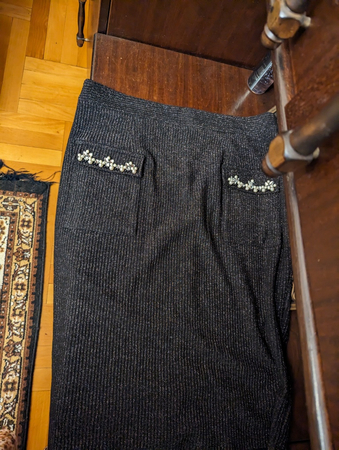 Продам очень красивый костюм