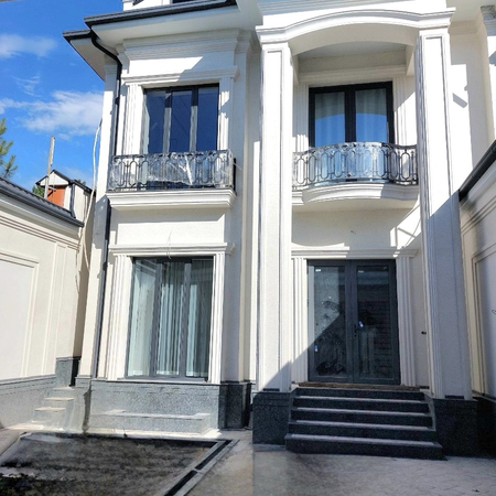Продаётся каттедж, Мирзо Улугбекский район, Центр Луначарский