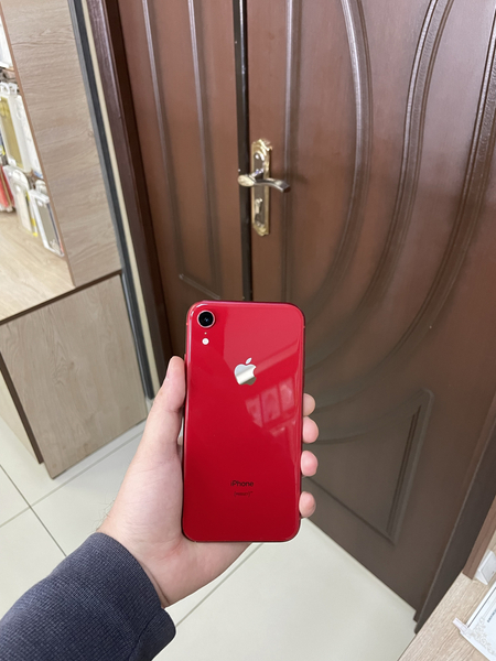 Iphone xr sotiladi 64GB