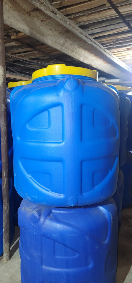 Srochno Bochka 200 litr asiya plast 130.000 sumdan