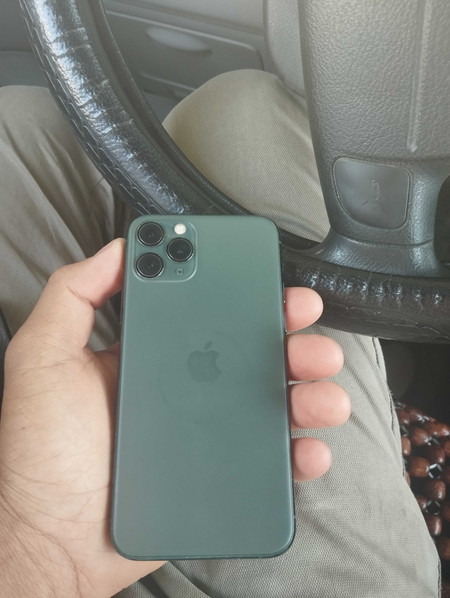 iPhone 11 pro sotiladi