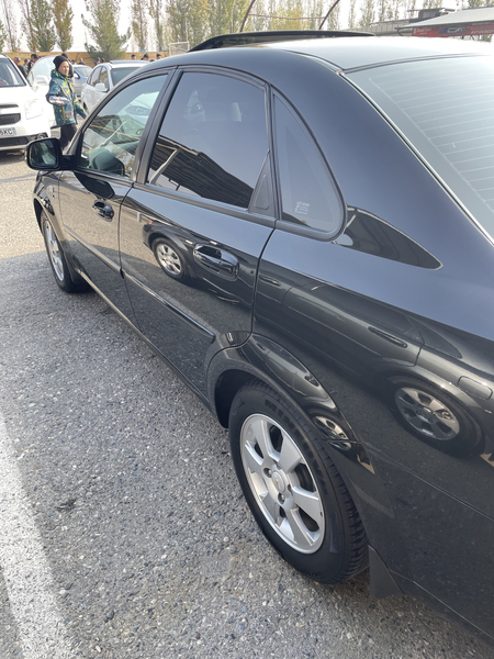 Jentra1.5 qora 74000. Yurgan