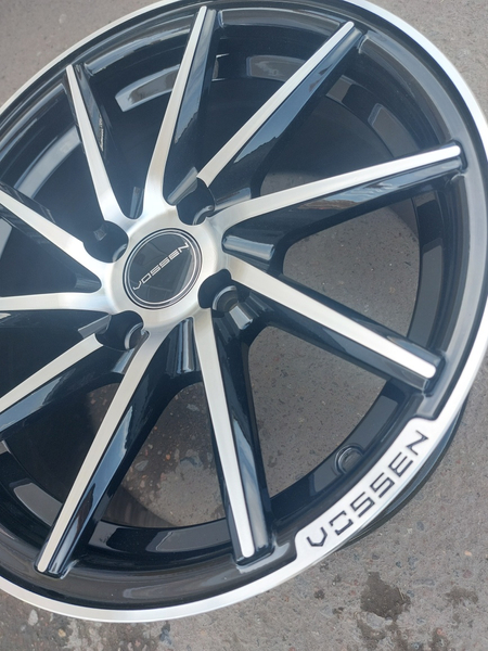 15 R Vossen diska Jentra Lasetti Epica