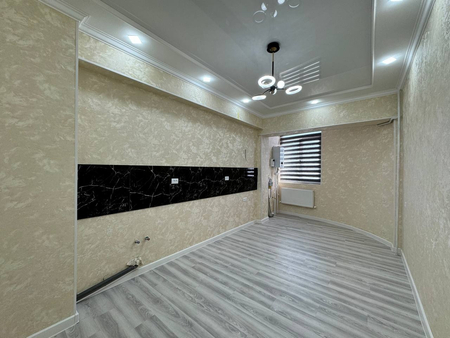 Масло завод томонда квартира сотилади. 43000$