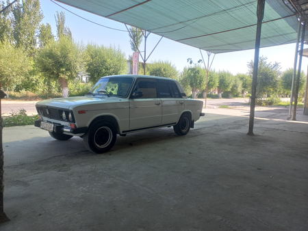 Vaz 2106 sotiladi