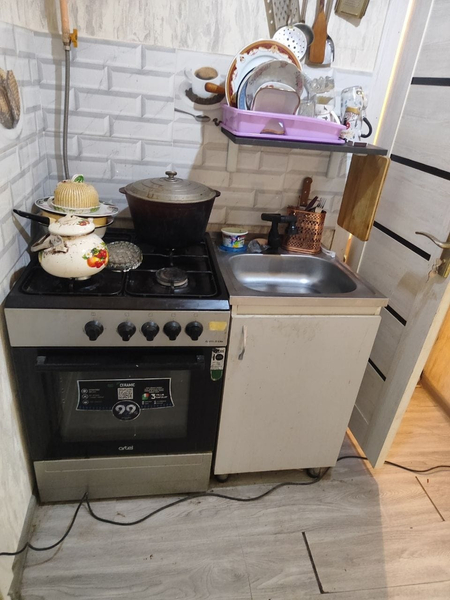 Чиланзар 7 роддом 1 комнатная галерейка