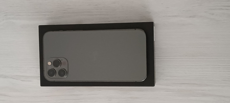 Iphon 12 pro xolati zor