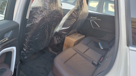 Bmw ix1, 2024 oq, qora