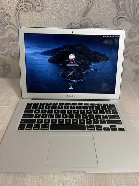 MacBook Air 2012 года