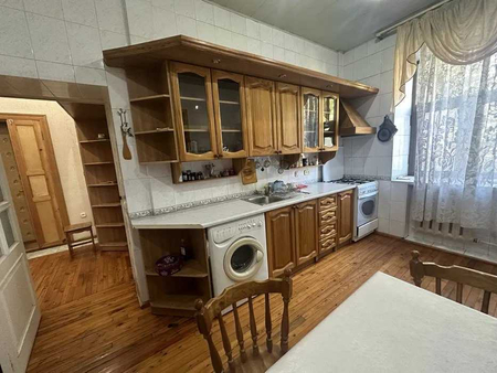 Ракат 2/2/4 кирпич разделка, Высокопотолочка 60м2 не торец. Р махалла