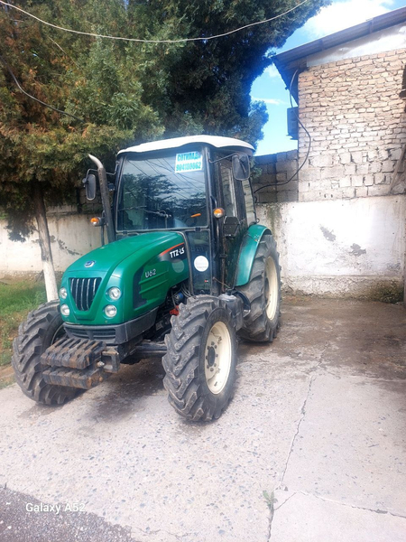 LS-U62 traktor sotiladi