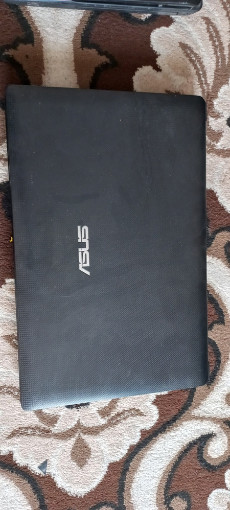 Asus x54h srochna sotiladi!!! zaptchastga ishlatsa ham bo'ladi