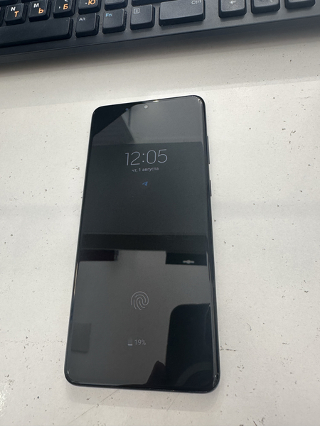 Samsung S20 plus 256g black