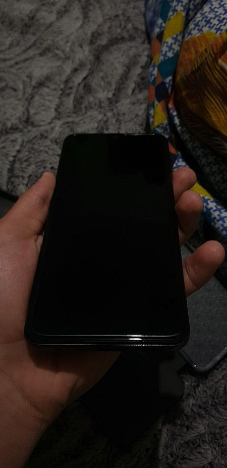 Samsung galaxy 13 tinniq holatda