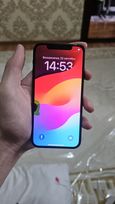 Iphone 12 64 gb .