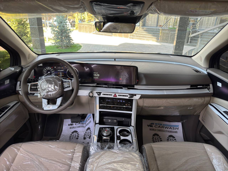 KIA Carnival Hi-Limousine