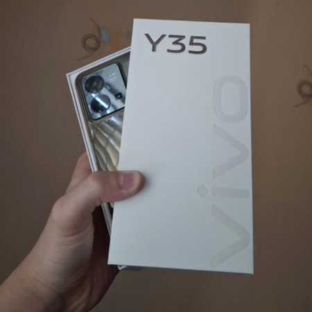 Телефон Vivo Y35 4/128GB