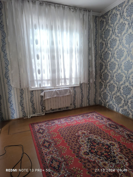 SEBZOR  Nurafshon kocha srochna  sotiladi