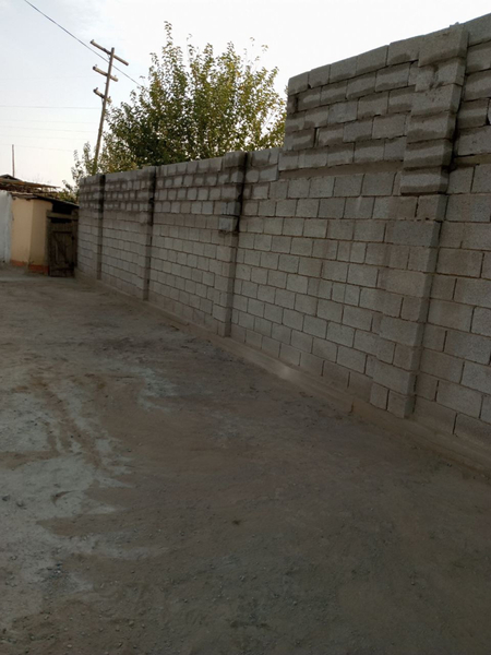 Srochno! Termiz shahar 12-maktab yonida.